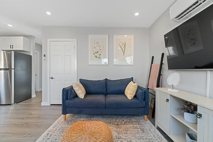 The Cozy Garden Retreat 1br In Welland, On - ウェランド