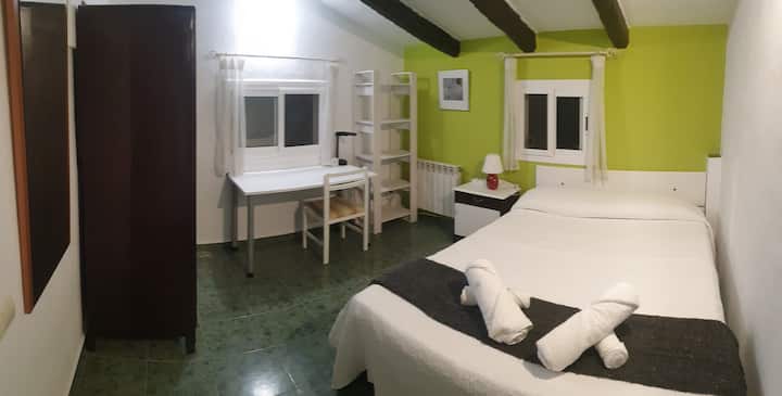 Habitación Privada En Chalet. - Tarragona