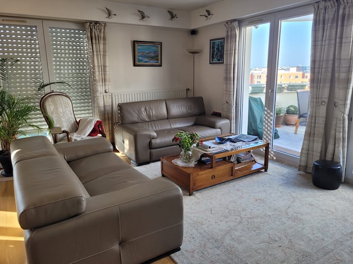 Cyclisme-vtt-équitation C'est Ici. Les Jo Sont Là - Montigny-le-Bretonneux