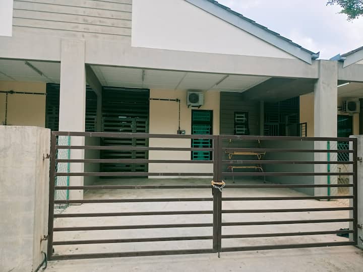 Poksu Homestay Balok - Tanjung Rhu