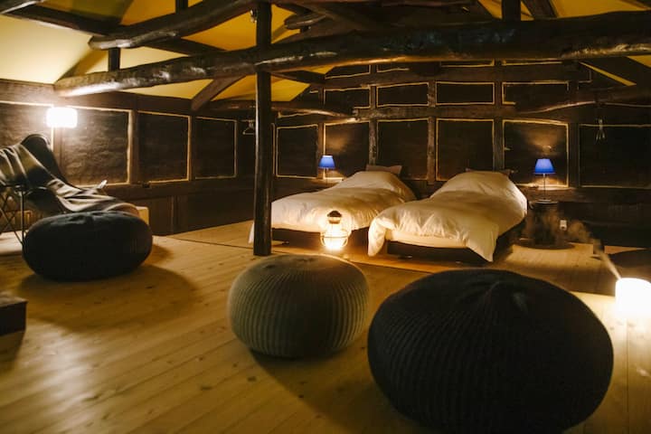 Airbnb上場記念cmに日本で唯一取り上げられた「the Ninja Mansion」 - Toyota