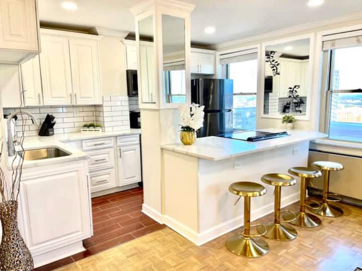 Luxe Atlcondo /22ndfloor/w/rare Private Balcony! - Atlanta, GA