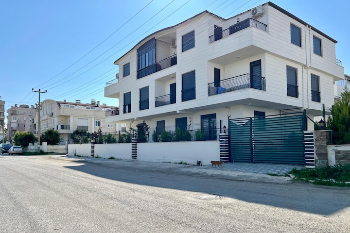 A Flat With Two Rooms Close The Lara Beaches - Antalya