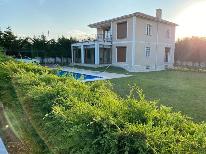 Kiralık Villa - Silivri