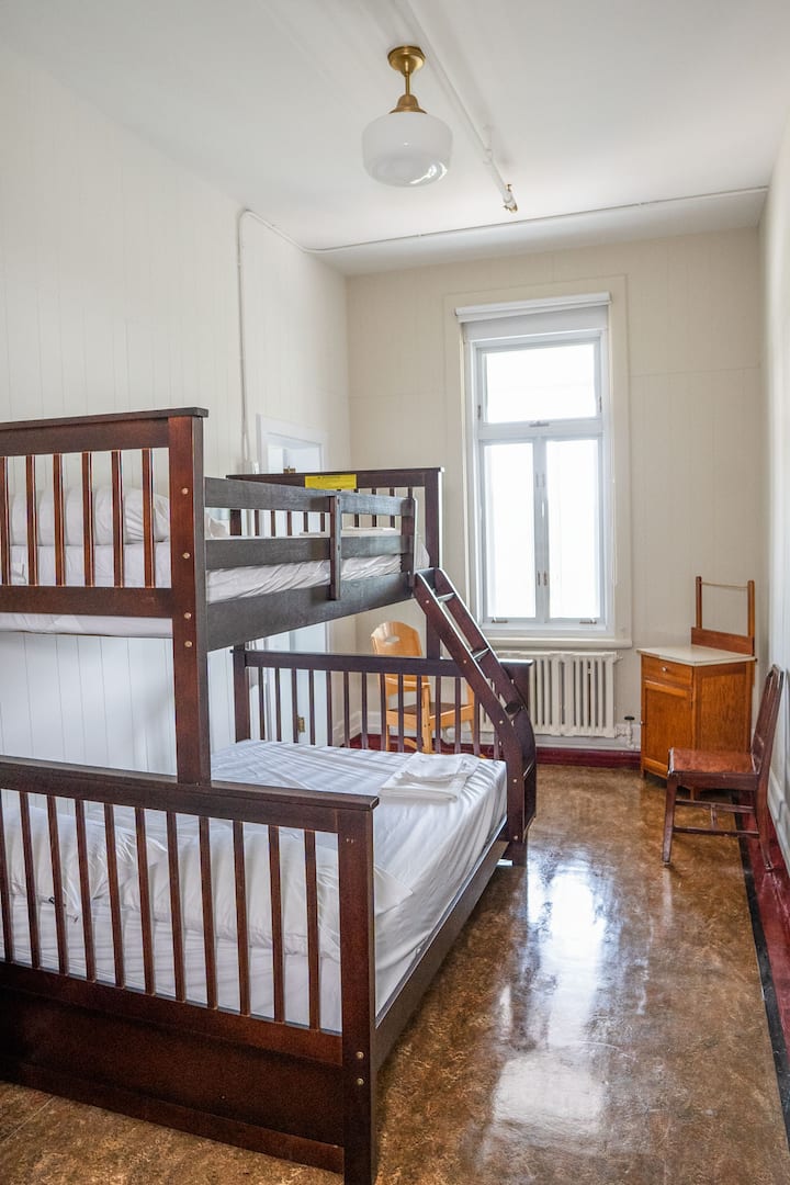 Chambre Privée-2 à 3 Personnes-auberge De Jeunesse - Baie-Saint-Paul
