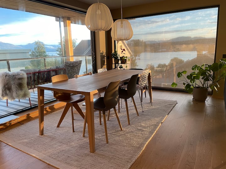 Ny Og Sentral Leilighet - Tromsø