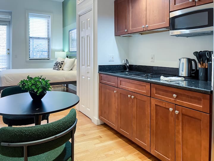 (476-2) Clean & Cozy, South End / Back Bay! - Bay Village - Boston