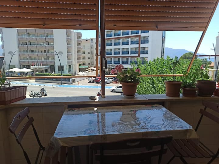 Denize çOk Yakın Cadde De 1+1 Daire - Marmaris