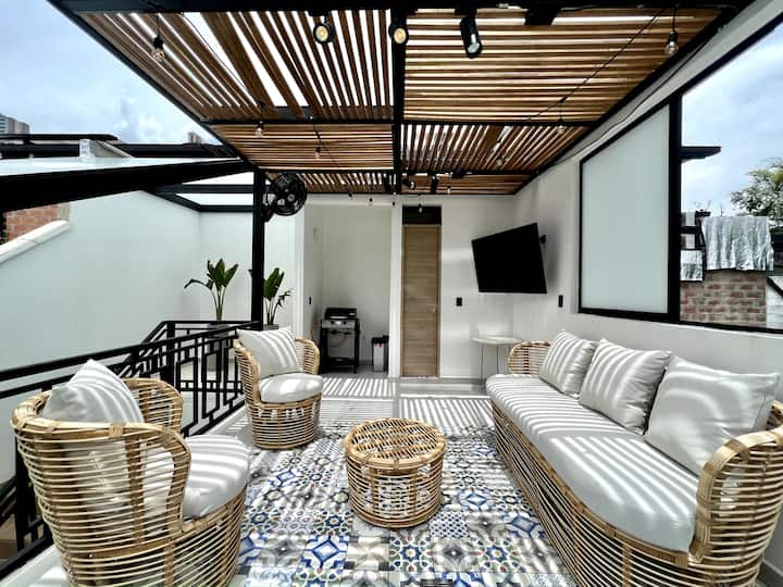 Luxe Retreat • Private Pool • Rooftop • Provenza - Medellín