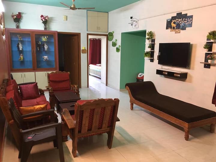 Holiday Homestay #2bhk First Floor & 2 Kings Beds. - 本地治里市