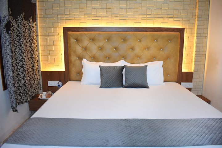 Kashi Dream Stays Suite - Varanasi