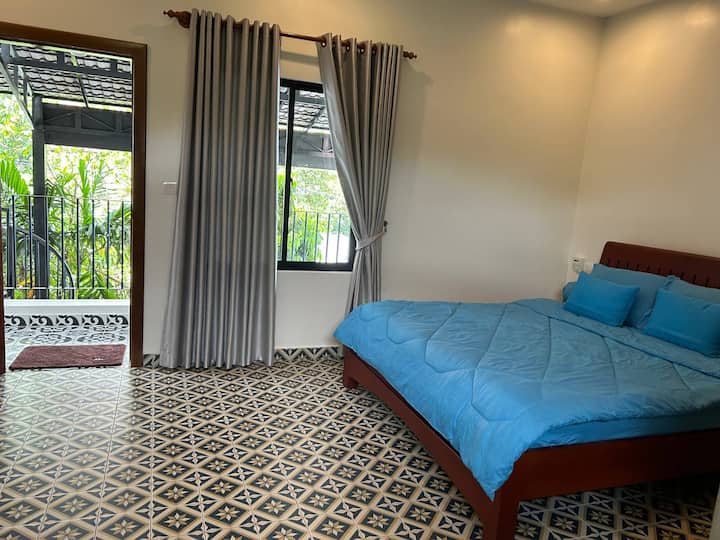 Studio Balcony / Short & Long Stay - Cambodia
