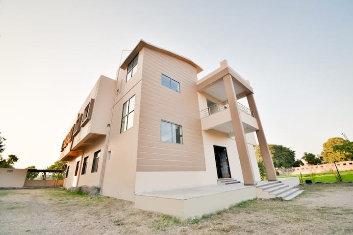Shree Ram Villa - Hotel In Udaipur - Udaipur