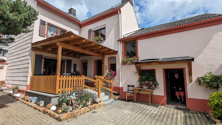 House  Schönblick & E-charging Station - Diez