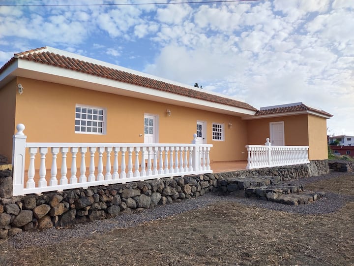 Casa Juanita:stars And Volcanoes - La Palma
