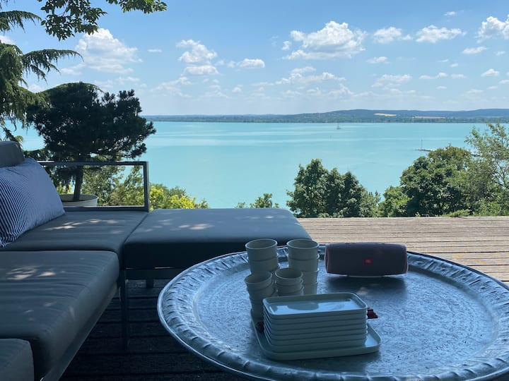 Lóci Villa: Panoramic Lake Balaton Views In Tihany - Szántód