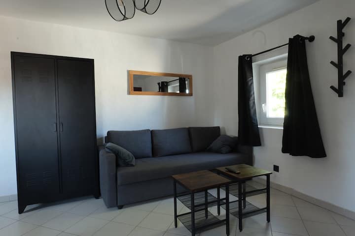 Appartement - Centre-ville De Pierrelatte - Pierrelatte