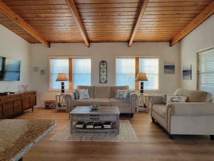 The Obx Yo-g Cabana - Central Upstairs Apartment - Kill Devil Hills, NC