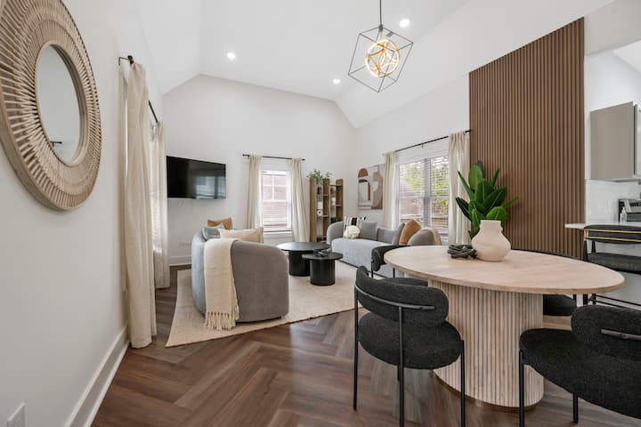 2 Mins Duke U Japandi Gem: Flex Studio-lounge - Durham, NC