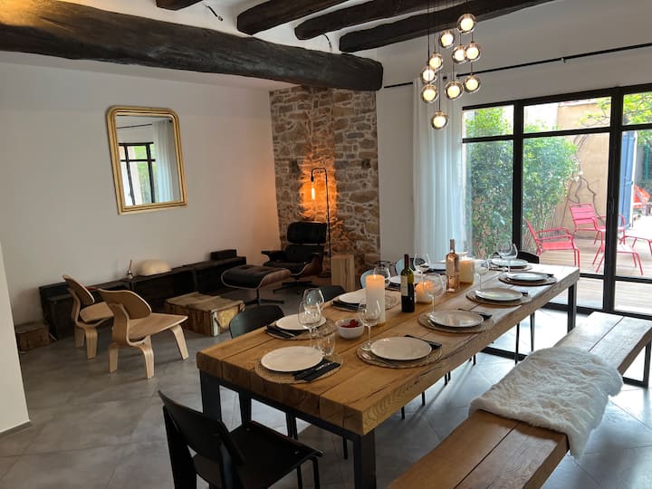 Belle Bâtisse De Caractère Au Coeur De La Provence - Lorgues