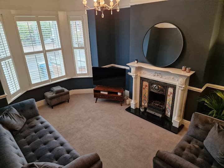 Quiet Renovated Victorian House - Sale