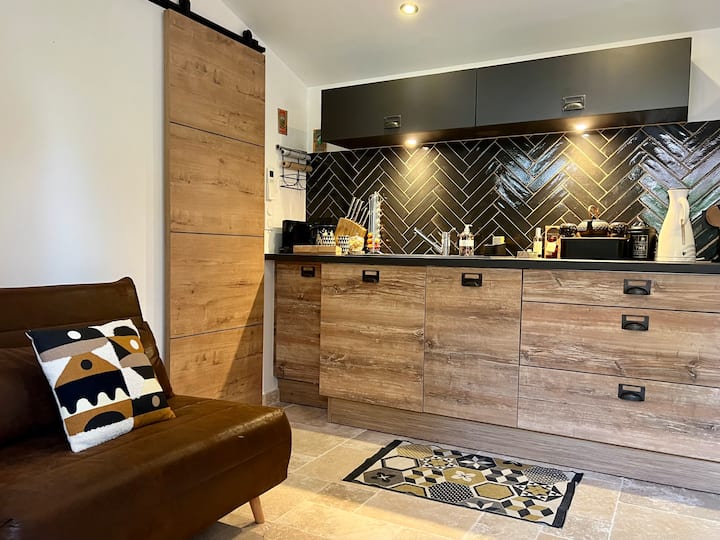 Petit Cocon Calme Avec Jardin – Proche Avignon - Sauveterre