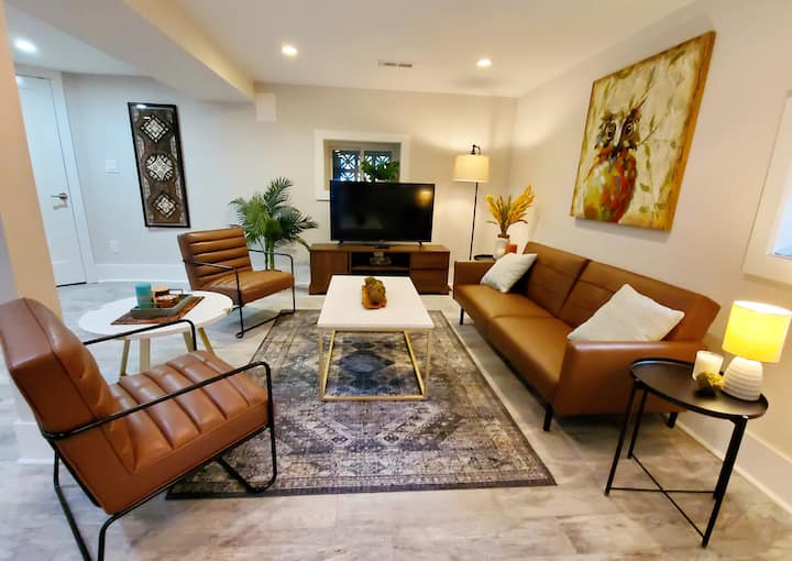 Owl Haven: Urban Retreat - Kensington, MD