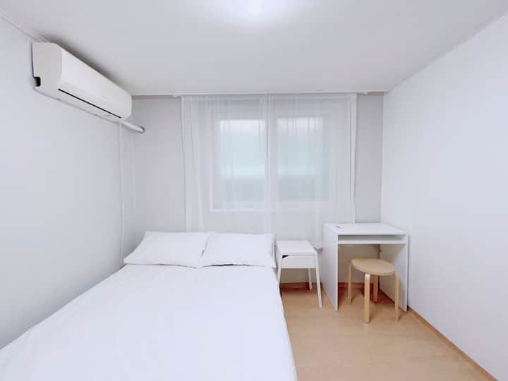 Houses For A Big Group - Seoul