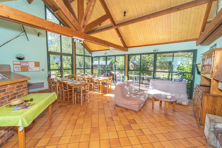 Le Gîte De Group Chalet De Booz Piscine Terracebbq - La Canourgue