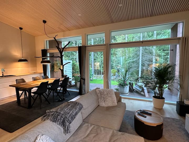Moderni Paritalokoti, Lintuvaara - Espoo