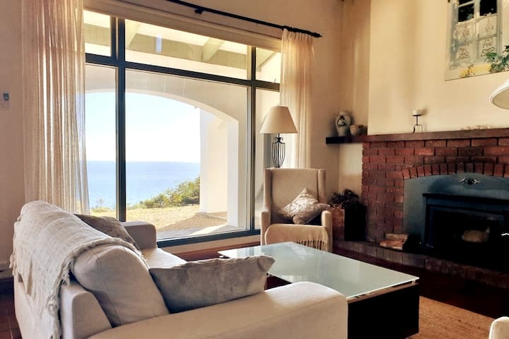 The ‘Cape House’  Spectacular Ocean Views To Ki. - Cape Jervis