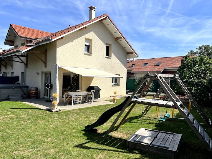 Maison Mitoyenne - Meer van Annecy