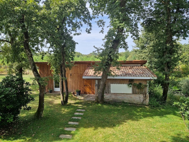 Pour Un Séjour Confort Au Calme En Pleine Nature ! - Salles