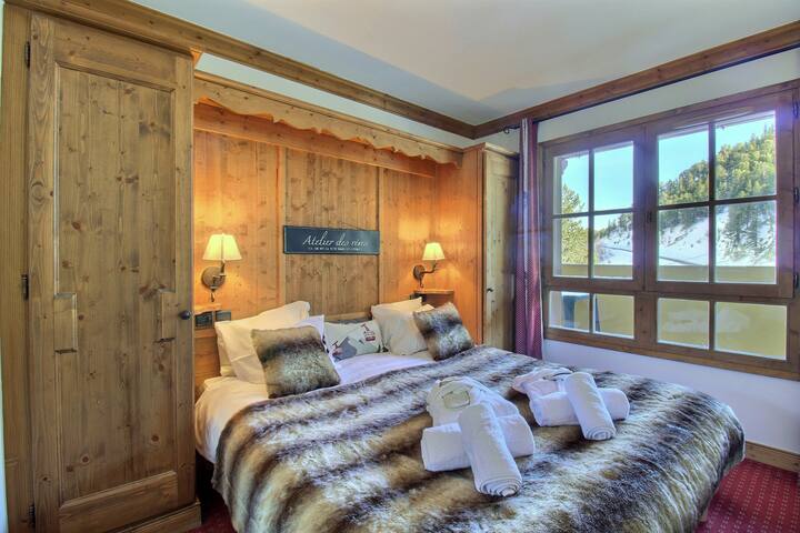 Arc 1950 - Luxury 4-bed Apartment - Ski In Ski Out - Arc 2000