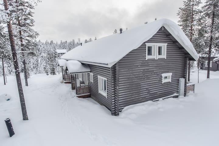 Cozy Cabin With Private Jacuzzi! Lumikkolenkki B - Lappland