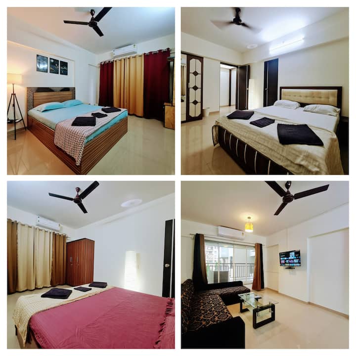 Bliss 82: Spacious 3bhk Serviced Apt In Santacruz - Mumbai (Bombay)