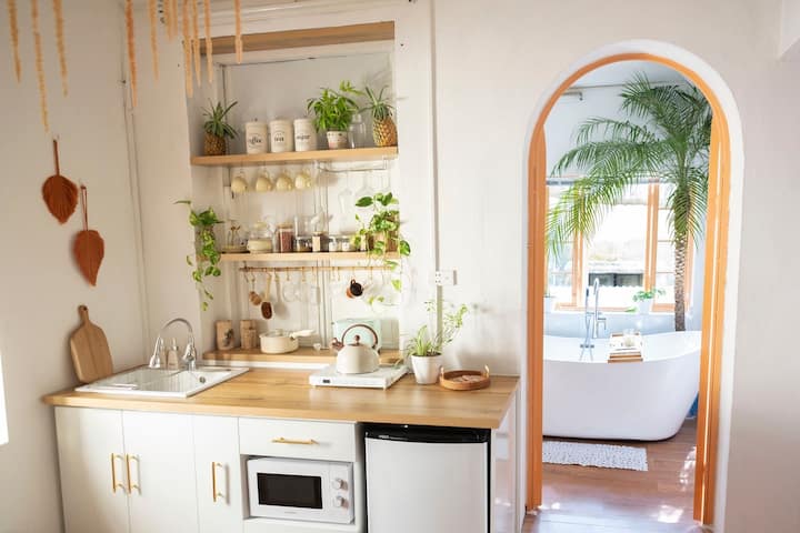 Tranquil Rustic Apt-bathtub/netflix/wifi Near Oq - 하노이