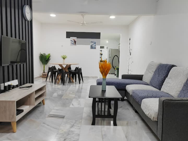 5 Min To Stadium@htaa #Kuantan Town (8pax) - Kuantan