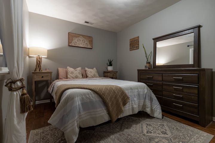 Cozy Vibes In Heart Of Va Beach - Virginia Beach, VA