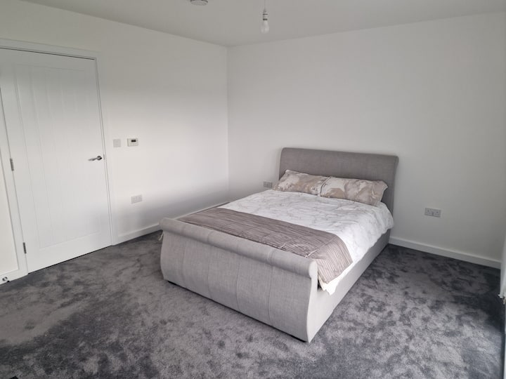 Large Room, With Netflix, Wifi - Dartford