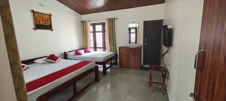 Meeslu Mane Deluxe Double Room - Belur