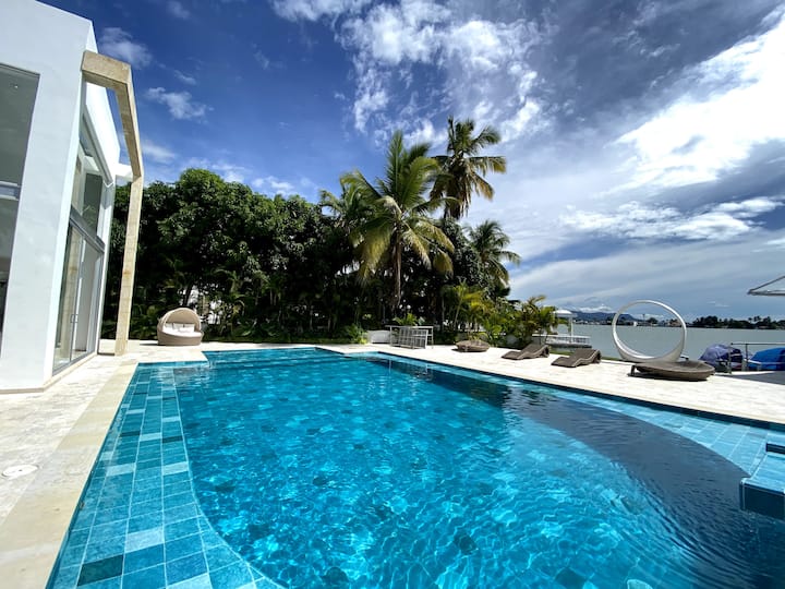 Casa Beatriz Peñon Vista Al Lago - Girardot