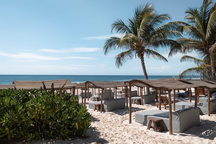 Mulan - Beach Club Access & Gym & Pool & Coworking - Paradise Beach