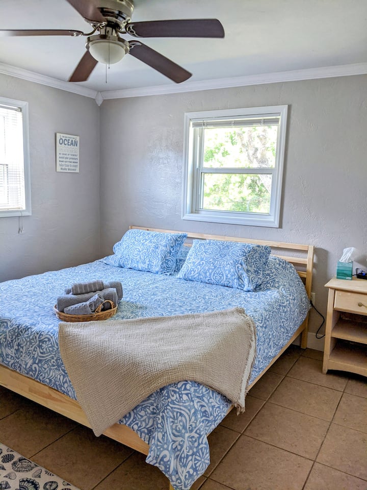 Cozy Daytona Beach Bungalow - No Cleaning Fee! - Daytona 500 NASCAR