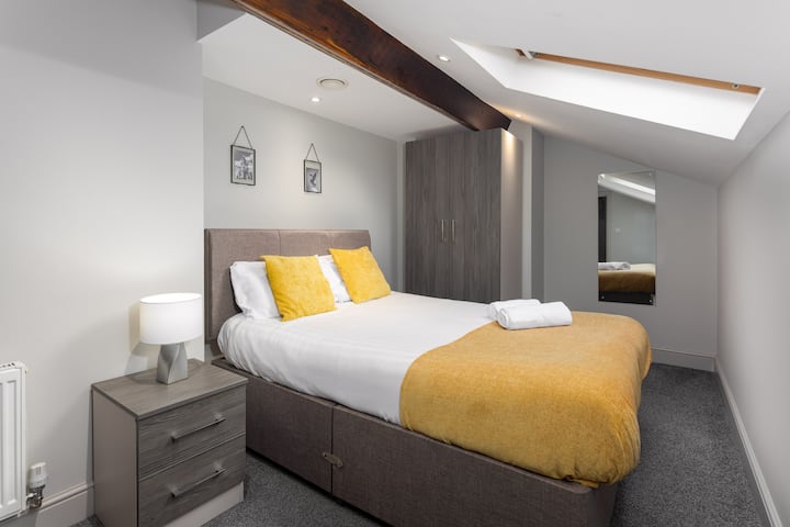 Bright Stay • Walk To Dining & Pubs | 4 Guests - Liverpool
