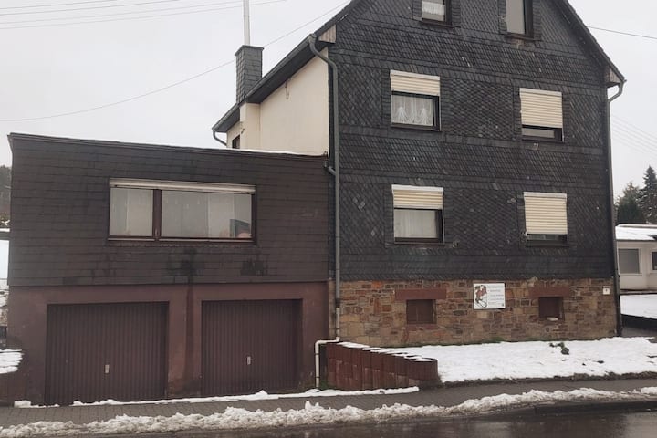 Das "Dorfkind" In Hamm/sieg - Windeck