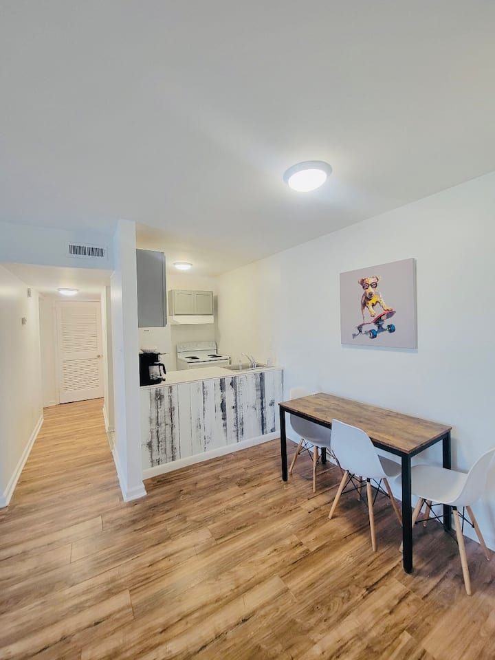 Boutique Hero Pets 1br 1ba Apt - ハンツビル, AL