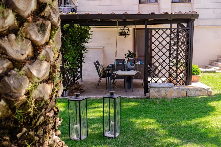 Beatrice: Regal Residence With Wide Garden - Ostuni