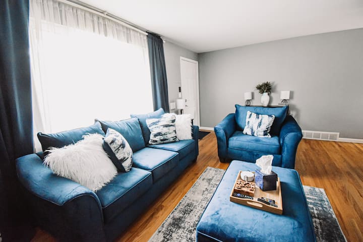 Spacious 5br Retreat | Game Room | Close To Denver - Centennial, CO