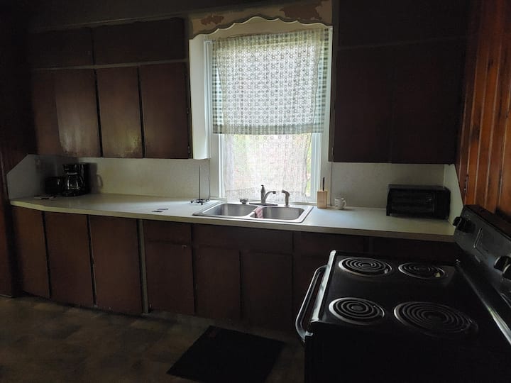 Large Home Has All Appliances. - Ohio